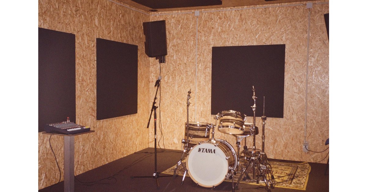STUDIO C (members only) – book a studio – VOLTA