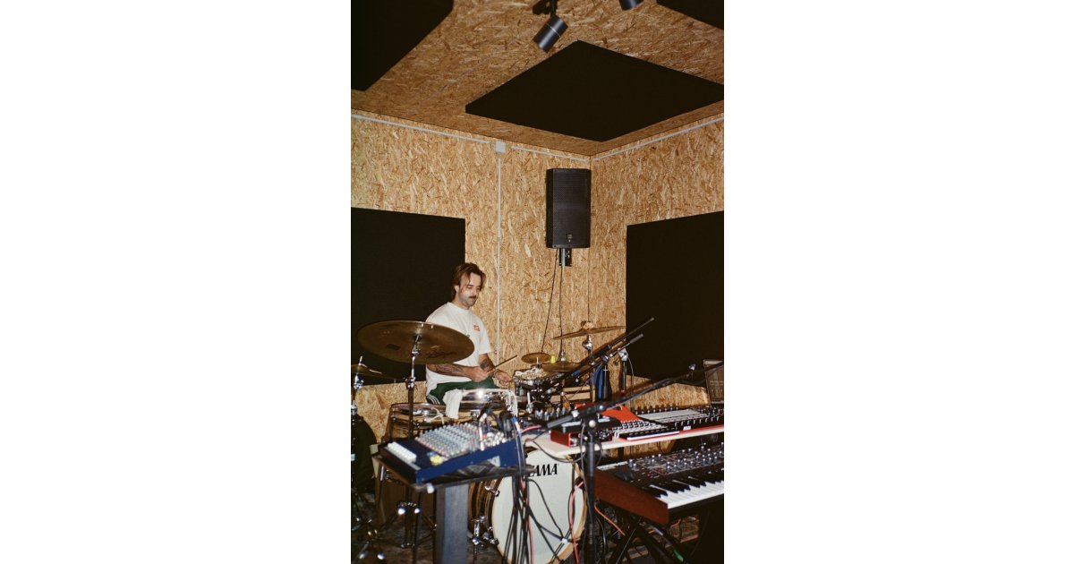 House Artists 1 – book a studio – VOLTA